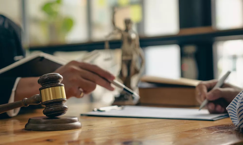 How to hire the right medical malpractice lawyer for your case? | Think ...